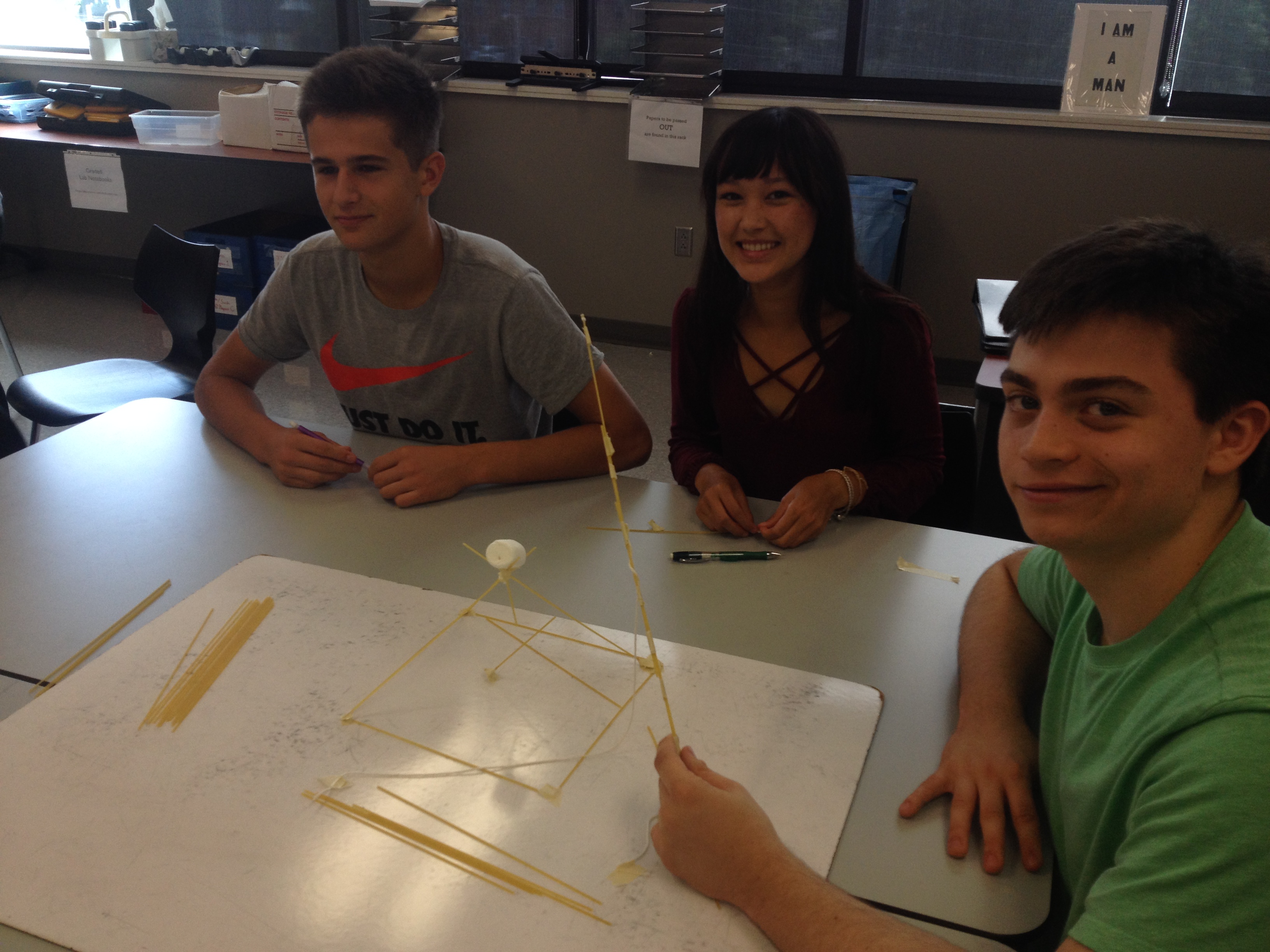The First Day of School: Marshmallows and Spaghetti | fysicsfool